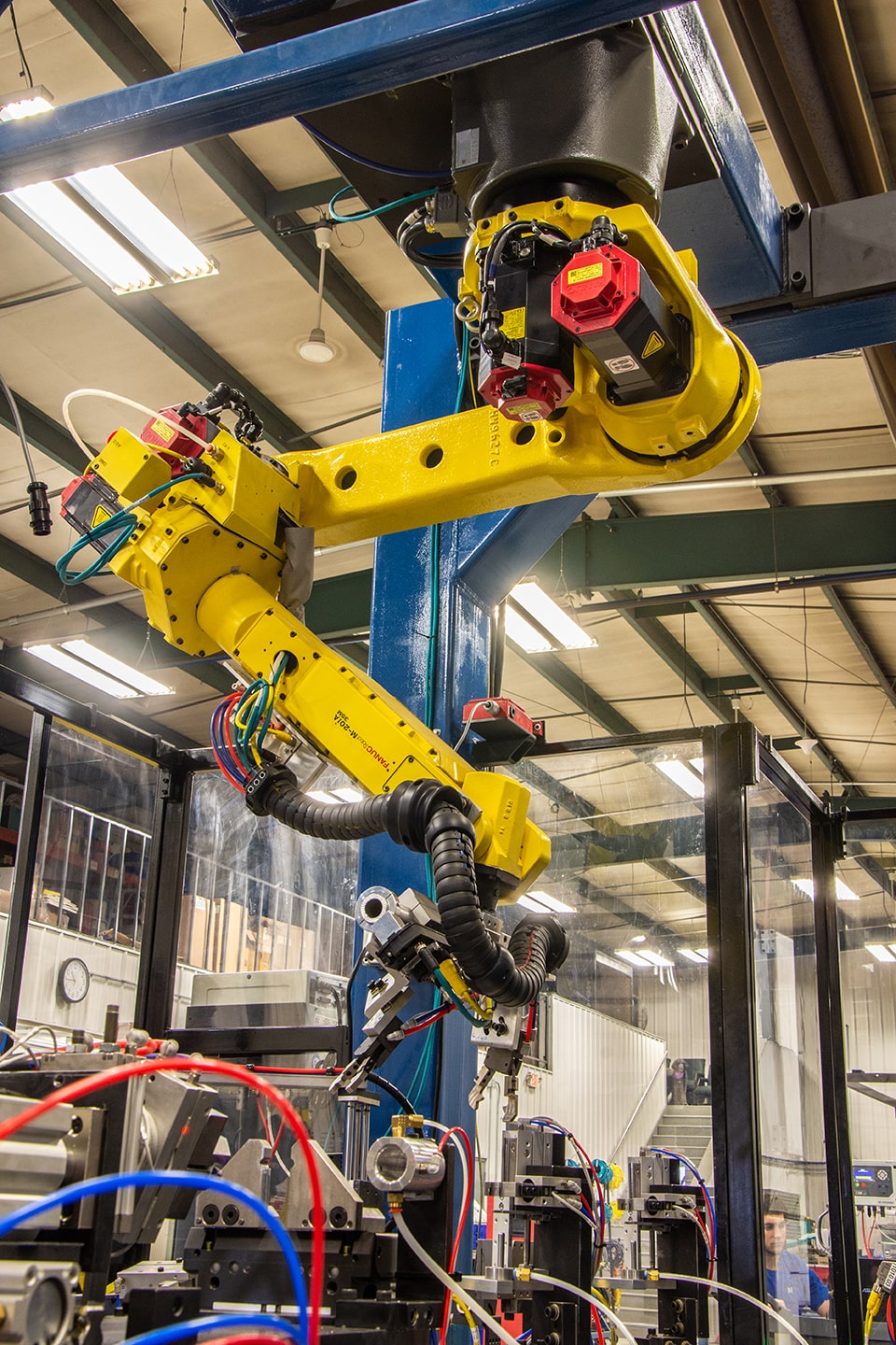 TECHNOLOGY & SERVICE